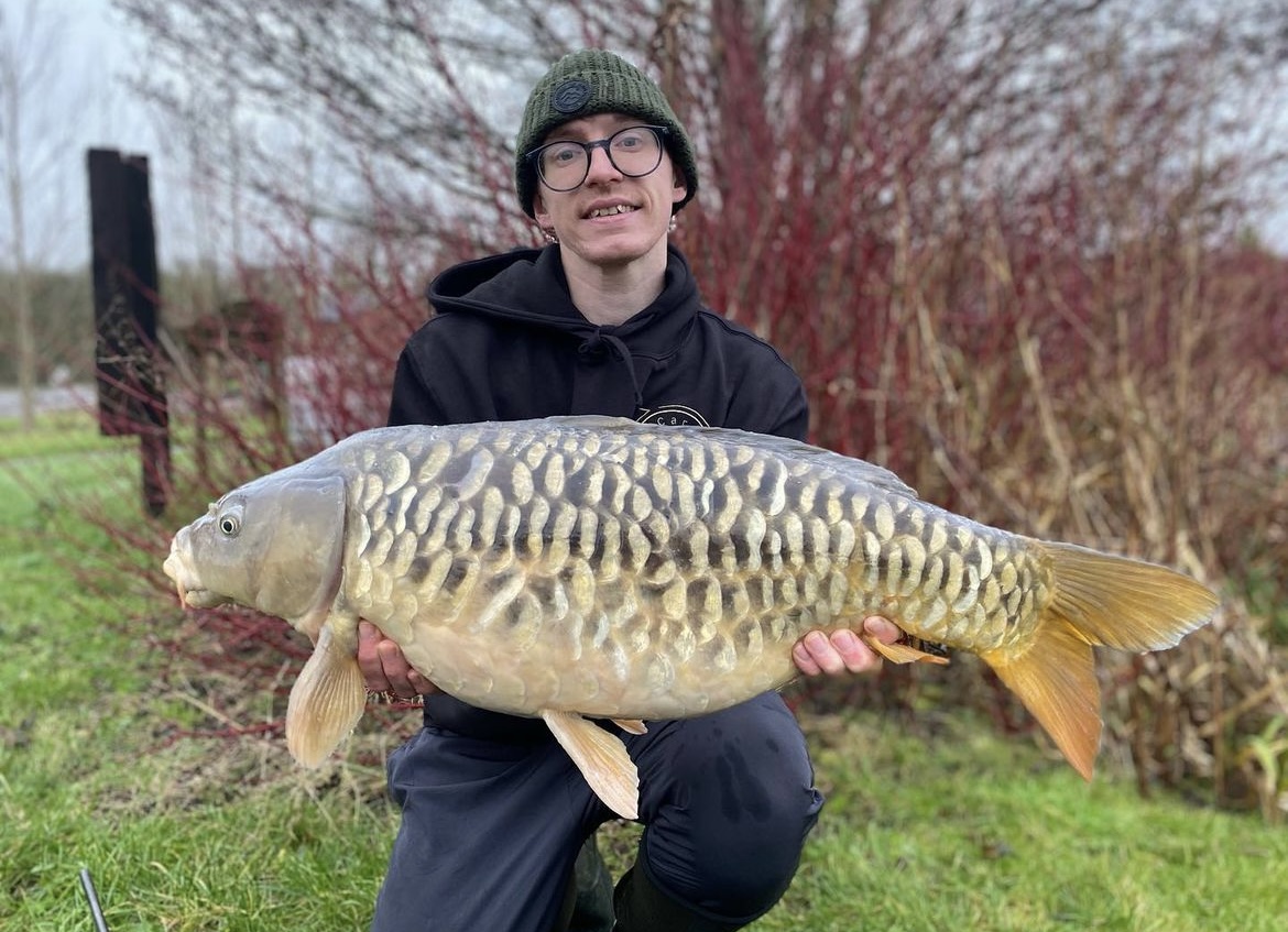 Fully scaled mirror | Total Carp